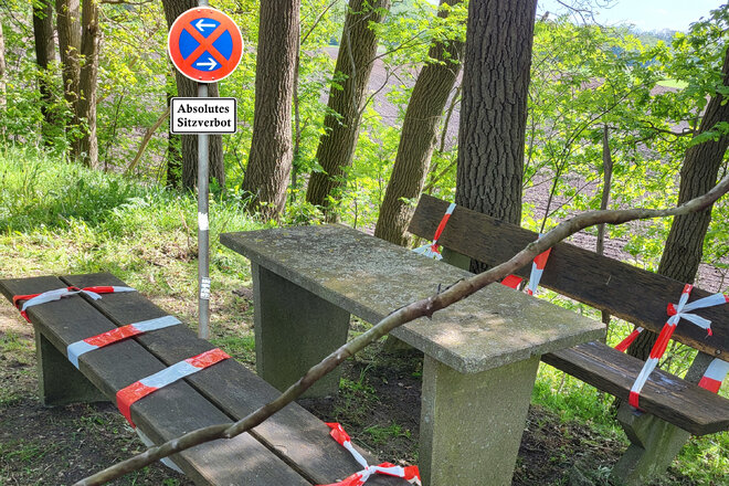 Neuigkeiten: Bänke, Schutzhütten und Informationstafeln müssen in den ...