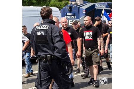 Einstufung des Schriftzugs "HKNKRZ" als verfassungswidriges Symbol - Online-Petition