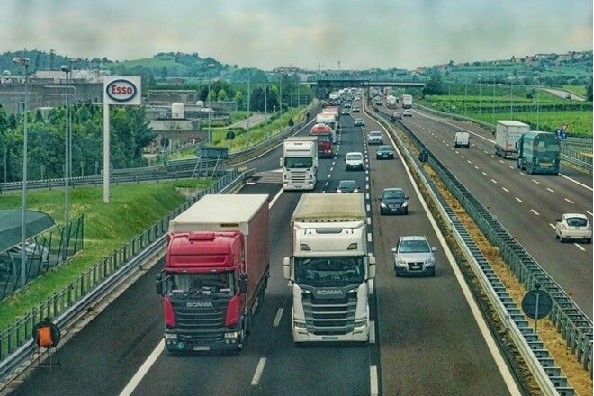 Strassenverkehr - massive Erhöhung von LKW Autobahngebühren und ...