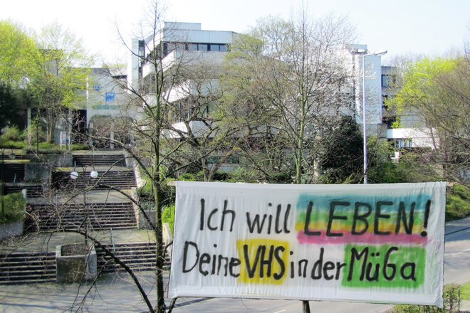 VHS in der MüGa endlich wieder instandsetzen / Bürgerentscheid und ...